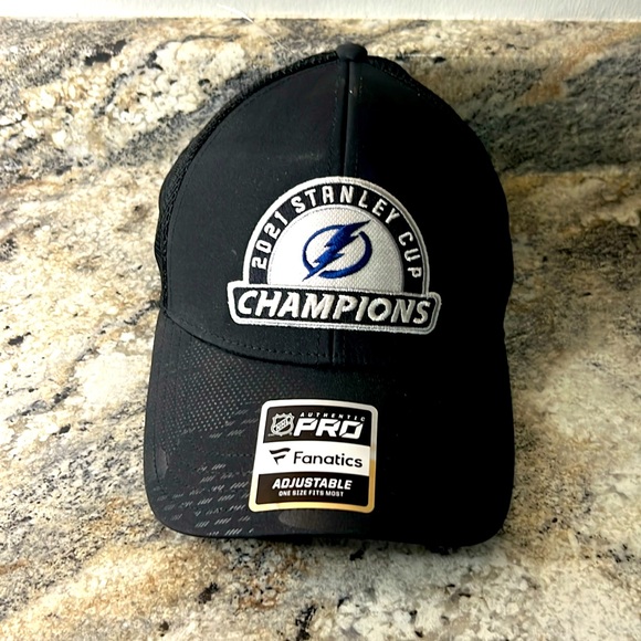 Fanatics | Accessories | Fanatics Adjustable 22 Stanley Cup Champions ...
